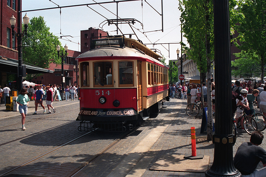 Gomaco Trolley Company: Gomaco Trolleys In Portland, Oregon