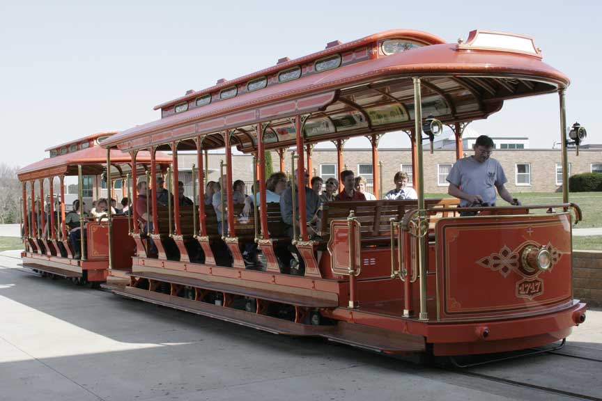 Gomaco Trolley Company: Glendale Construction