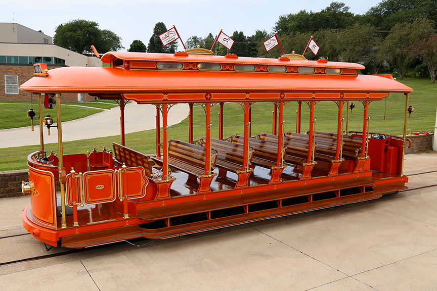 Gomaco Trolley Company: Battery-Powered, Self-Propelled 7-Bench Trolley ...