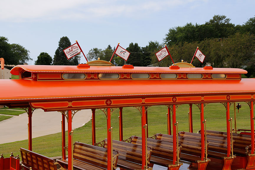 Gomaco Trolley Company: Battery-Powered, Self-Propelled 7-Bench Trolley ...